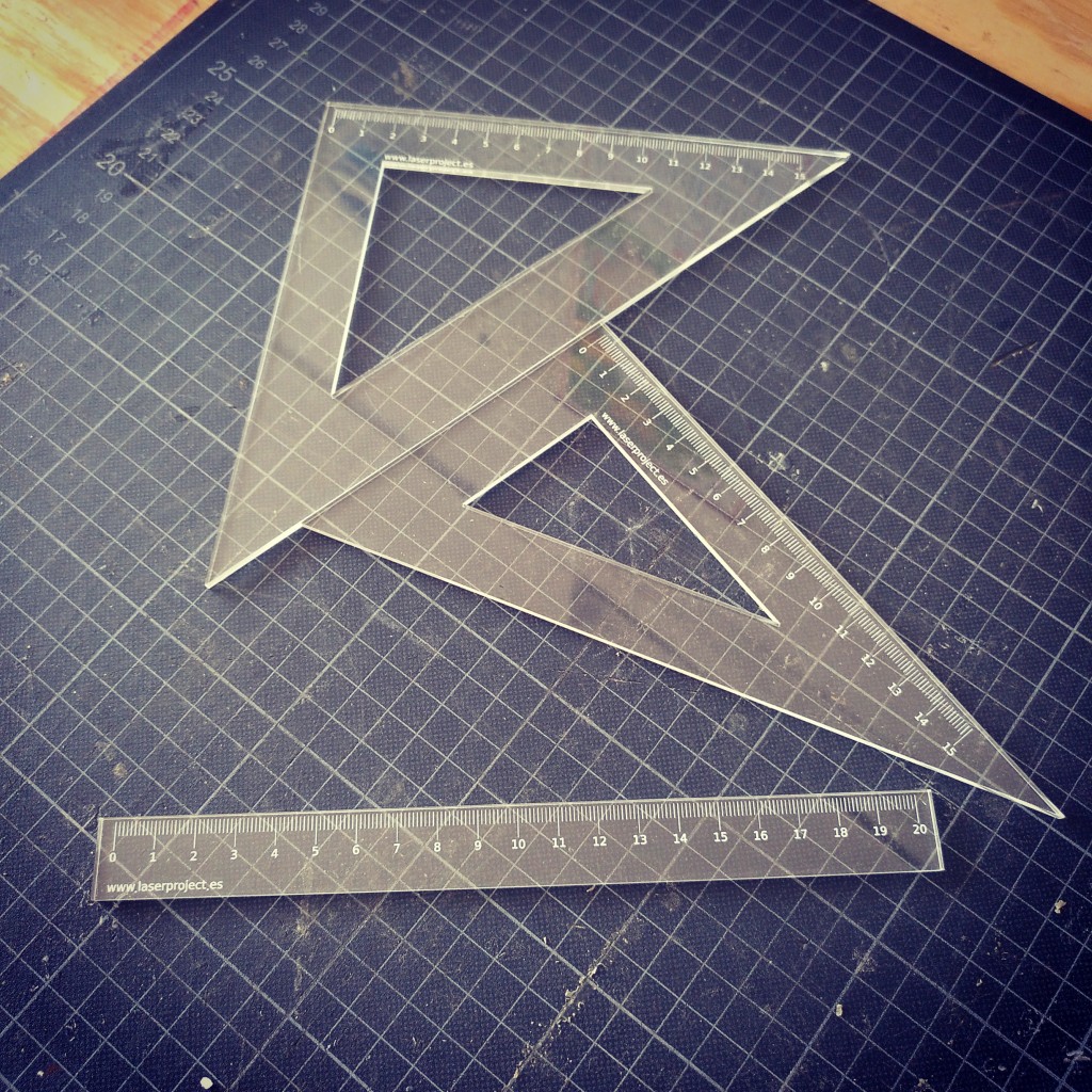 Escuadra, cartabón y regla de metacrilato | Laser Project